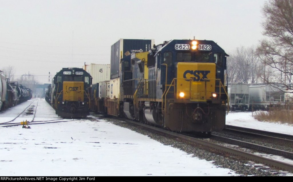 CSXT 8623